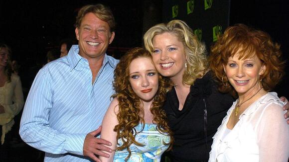 “Reba” Star Shares Positive Update After Suffering Major Stroke - NewsBreak
