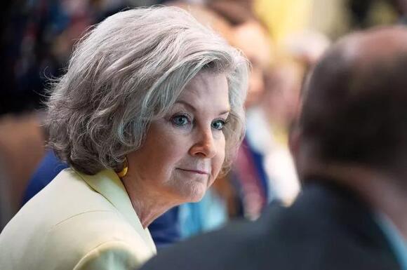 Why Susie Wiles' age-gap romance ended in messy divorce amid debts and ...