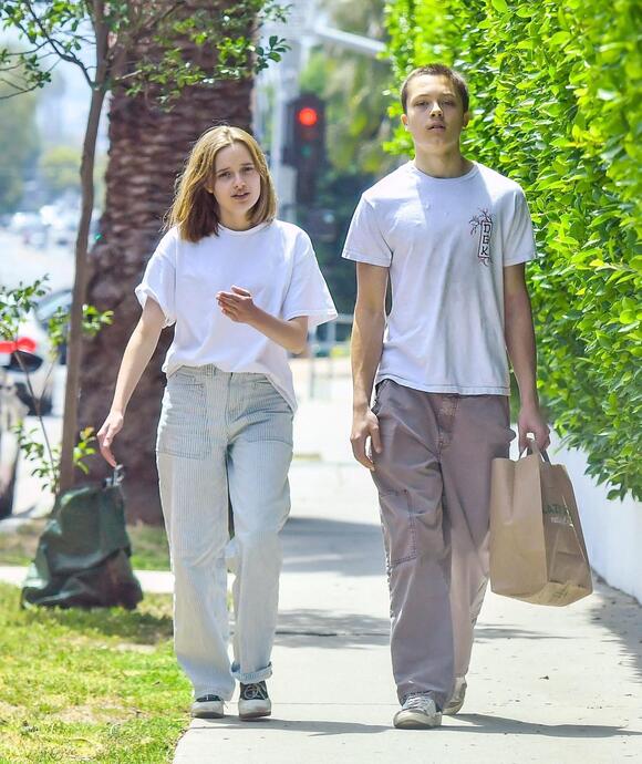 Angelina Jolie House-Hunting In London, ‘Can’t Wait’ To Leave Hollywood ...