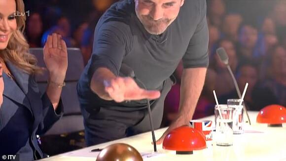 The Golden Buzzer Moment That Captivated the World: The Magic of ...