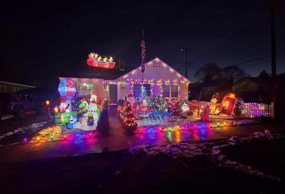 12 Days of Christmas Daily Prize Giveaways with Townsquare Media ...