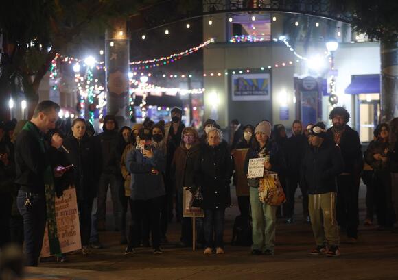 ICE shooting fuels protests in Minnesota; Two dead in Utah church ...