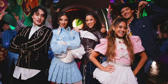 ‘Descendants: Wicked Wonderland’ Cast Debut ‘Perfect Princess’ on ...