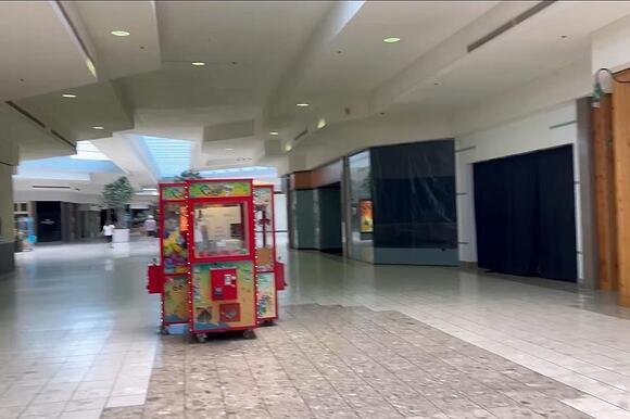 The Westwood Mall Hippo Is Still There - NewsBreak