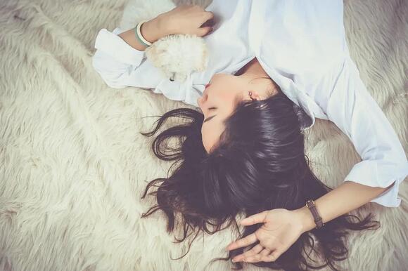 What Your Moon Sign Says About Your Sleep Habits and Dreams - NewsBreak