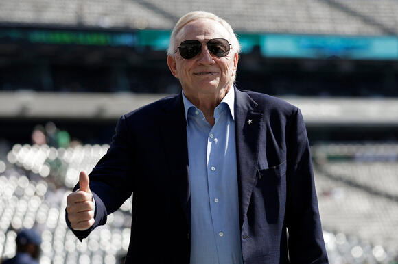 NFL Fines Cowboys Owner Jerry Jones $250K for Flipping Off Fans — He ...