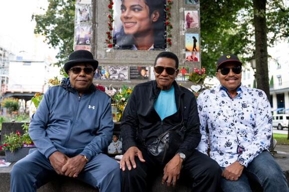 Michael Jackson’s Siblings: From Janet to Tito—Where Are They Now ...