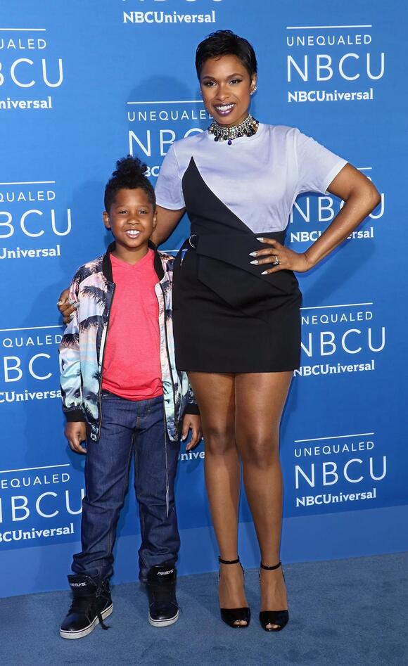 Jennifer Hudson Melts Hearts as 16-Year-Old Son's Mother's Day Surprise ...