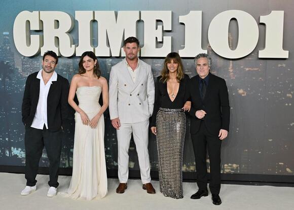 Halle Berry Owns the Red Carpet in Metallic Dress at ‘Crime 101 ...