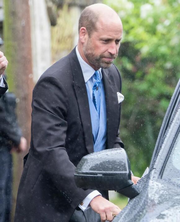 Catherine Stuns in Textured Cream Dress at Royal Wedding - Photos ...