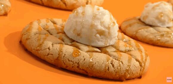 Crumbl Weekly Menu Through January 3, 2026 - NewsBreak