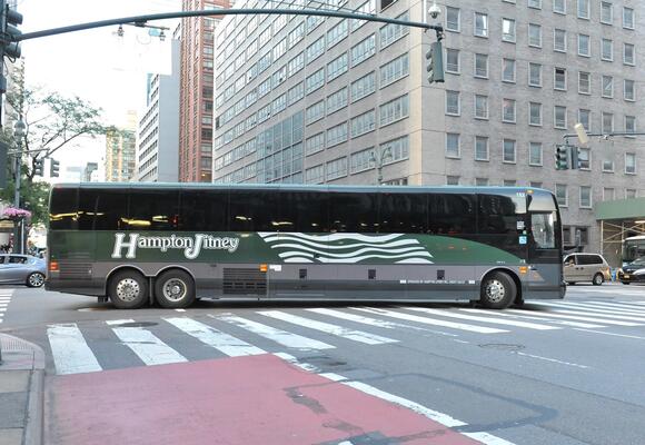Hampton Jitney warns of higher fares, says NYC congestion pricing will ...