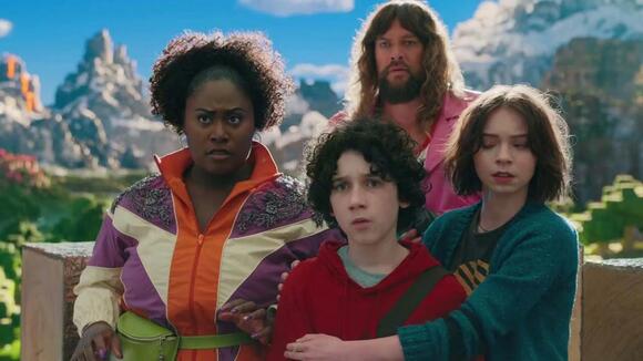 A Minecraft Movie’s 1st Teaser Has Arrived & Blocks Are Made ...