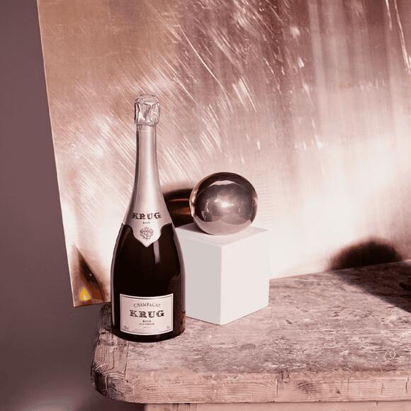The 5 Best Champagnes to Pop Open This Summer - NewsBreak