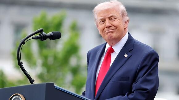 Donald Trump’s Old ‘I Love Hispanics’ Post Resurfaces on Cinco de Mayo ...