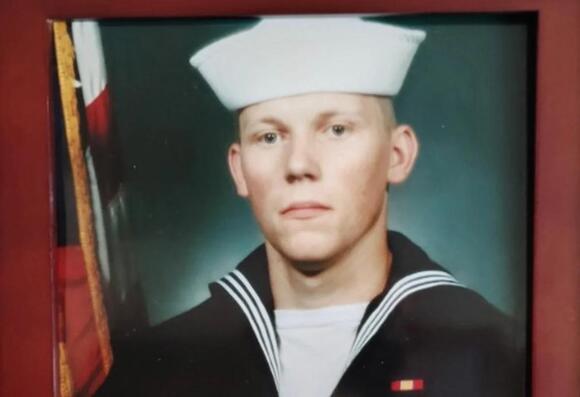 School custodian, Navy veteran, dies of apparent heart attack at ...