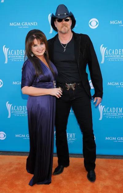 Trace Adkins’ 10-Year Divorce Battle With Ex-Wife Rhonda Over, Awarded ...