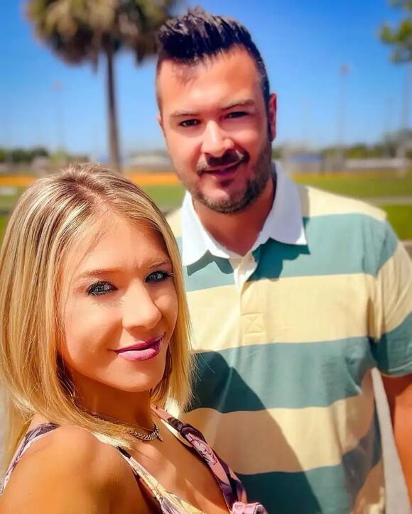 90 Day Fiance’s Elizabeth Castravet Family Guide: From Her Dad to 2 ...