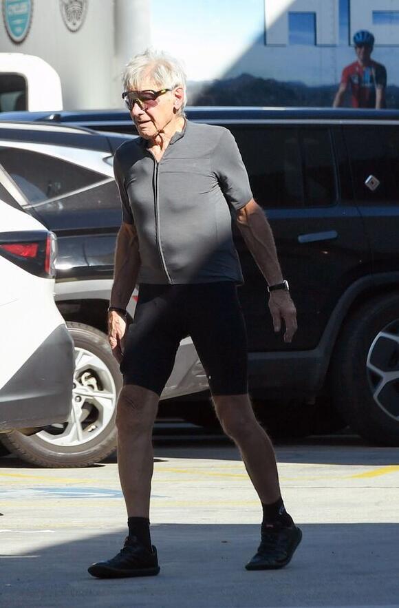 Harrison Ford, 83, shows off his fitness prowess in skintight lycra ...