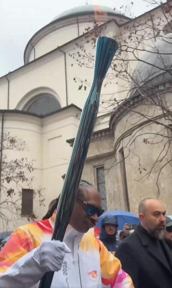 Snoop Dogg Makes First Public Appearance Since His Granddaughter's ...
