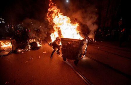 Bulgaria's government withdraws 2026 draft budget after protests ...