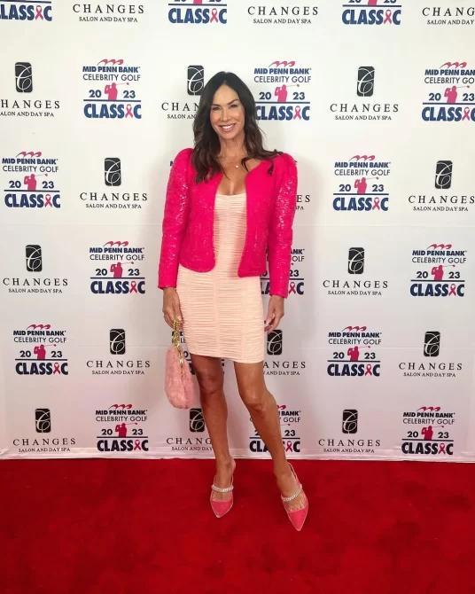 ‘Tool Time Girl’ Debbe Dunning Stuns In Rare Photos Decades After ‘Home ...