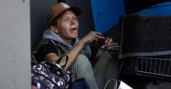 'Baywatch' Star Jeremy Jackson's Drug-Addled Homeless Ex-wife Loni ...