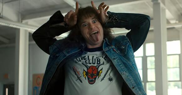 Stranger Things Season 5 Finale’s Eddie Munson Tribute Has Fans Weeping ...