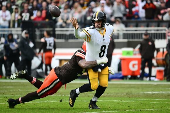 Browns play spoiler as Steelers don't score a TD in loss - NewsBreak
