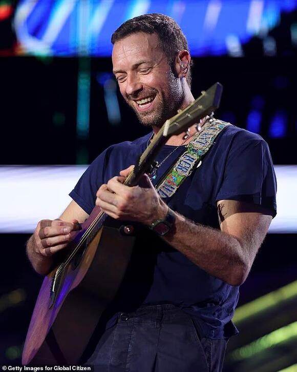 Joe Jonas drools over rumoured girlfriend after ex-wife Sophie Turner ...