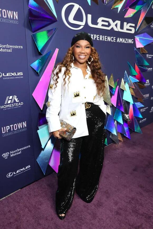 Black Elegance: Gabrielle Union, Niecy Nash-Betts, Tisha Campbell ...