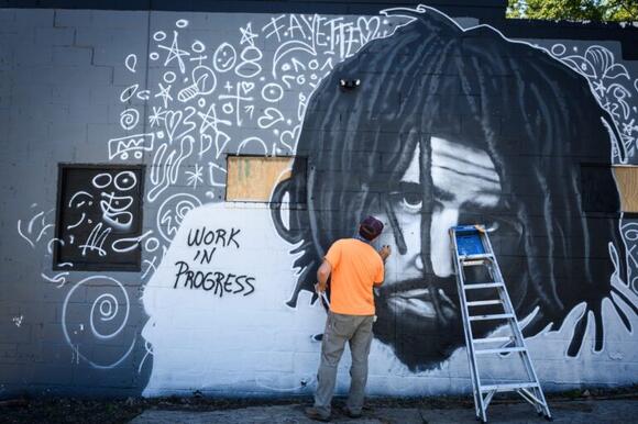 J. Cole makes blunt statement about beef with Kendrick Lamar on new ...