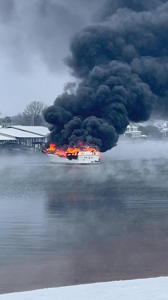 Video: Large cabin cruiser boat erupts in flames in Cornelius - NewsBreak