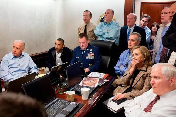 Trump's war room photo has one glaring difference compared to Barack ...