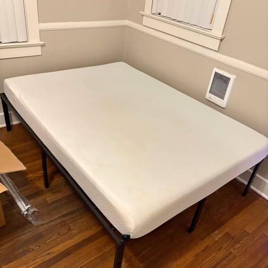 🎁 Freebies Up for Grabs in Long Beach — Furniture, Plants & More ...