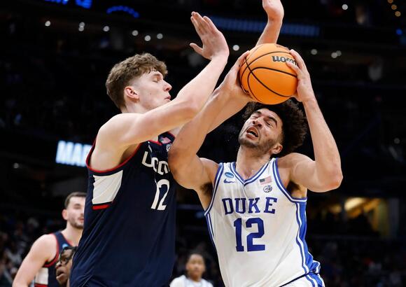 College Basketball World Roasts Duke’s ‘All-Time’ Collapse Against ...