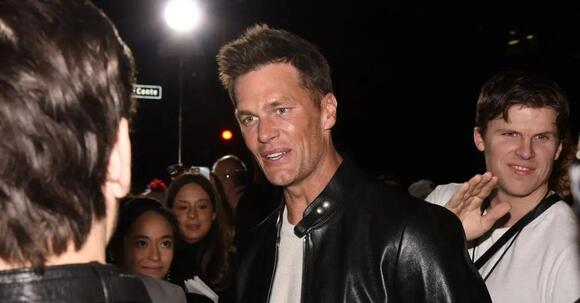 Revealed: Truth Behind Tom Brady's 'Secret Plastic Surgeries' — As NFL ...