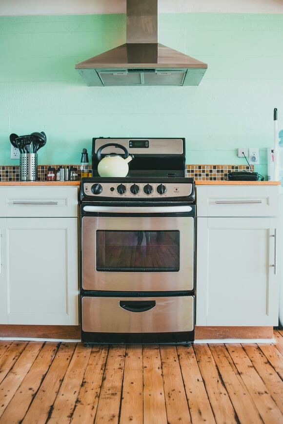 House Cleaners Reveal the 3 Things People Never Clean Enough - NewsBreak