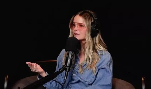 Amy Reveals Personal Relationship News - NewsBreak