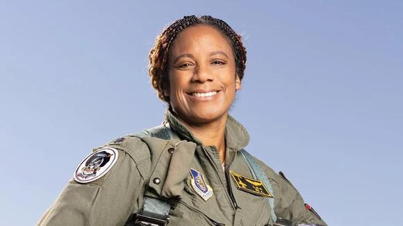 Meet the Air Force’s first Black female fighter pilot - NewsBreak