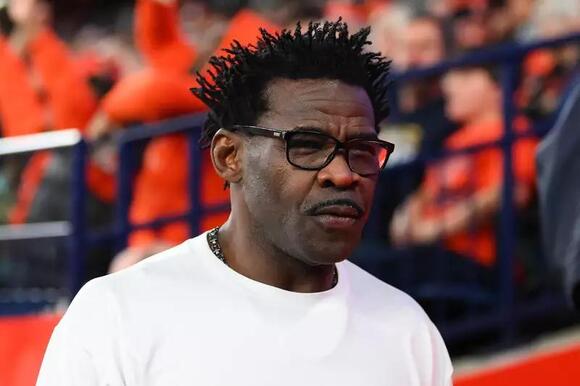 “It Does Pain Me”: Michael Irvin Doesn’t Hold Back on Troy Aikman ...