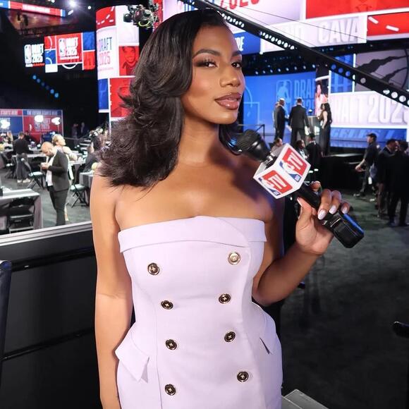 Taylor Rooks gets married in star-studded NYC event that included Jack ...