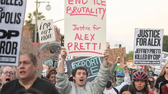 Donald Trump Blames ICE Shooting Victim Alex Pretti for His Own Death ...