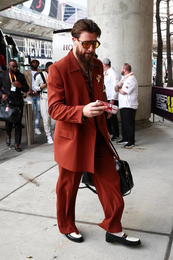Travis Kelce rocks ‘70s-inspired ‘Anchorman’ suit for Super Bowl 2025 ...