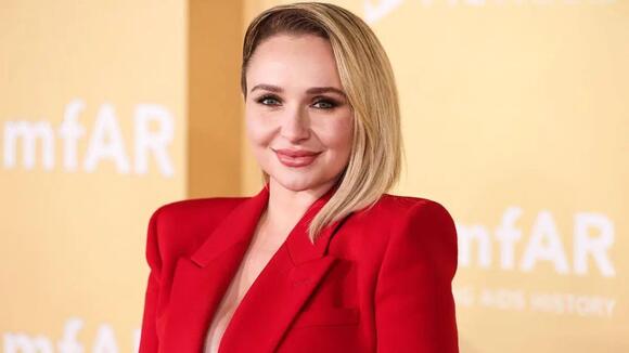 Inside Hayden Panettiere's Brutal Estrangement With Her Mom Lesley ...