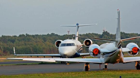 Map of private jet flights following Super Bowl stirs controversy ...