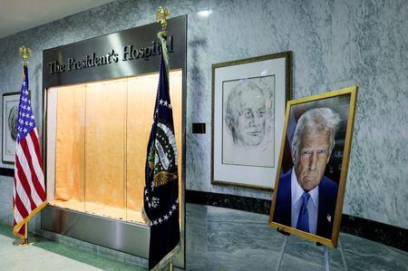 Trump in excellent health with leg swelling, hand bruising, doctor says ...