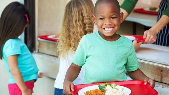 'Alarming': More than 700K kids lose food aid after Trump's big ...