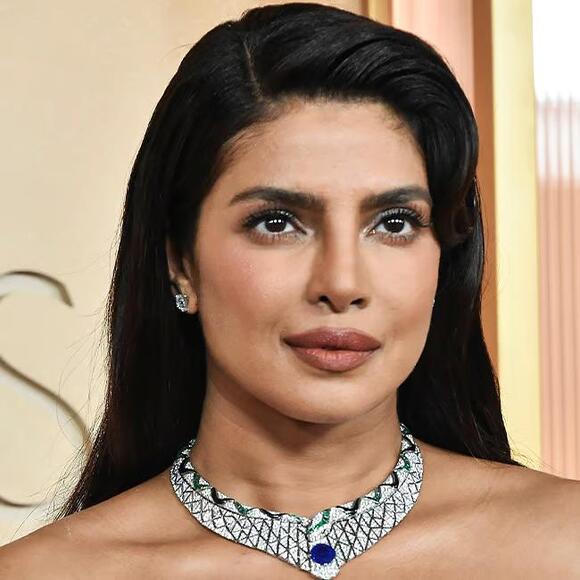 The Internet Is Losing It After 'Desperate' Priyanka Chopra Is Accused ...