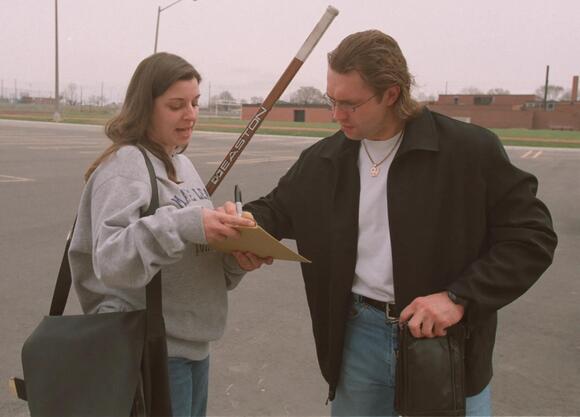 Sergei Berezin, former NHL winger, dead at 52